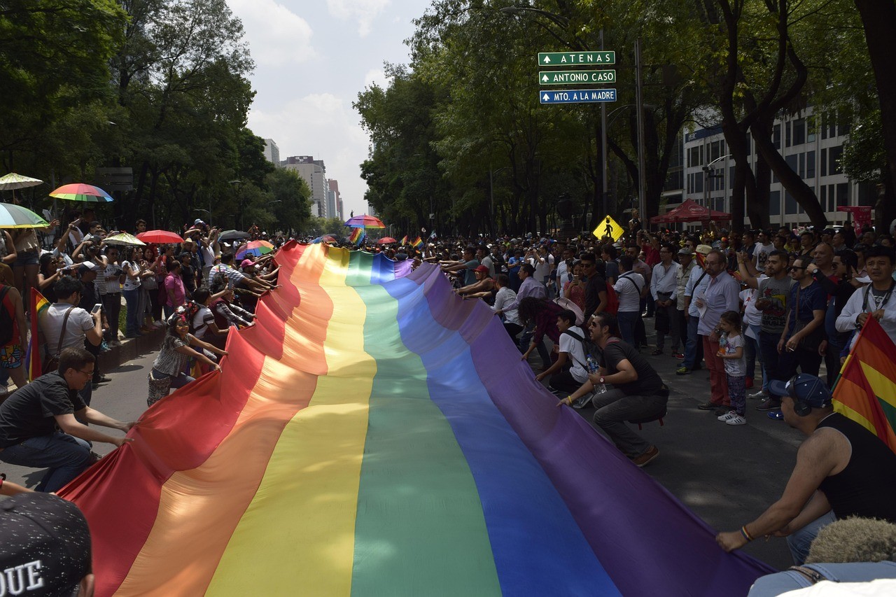 GBTQ+ Safe Sex Entanglements: Finding the Bacterial in the Age of ...